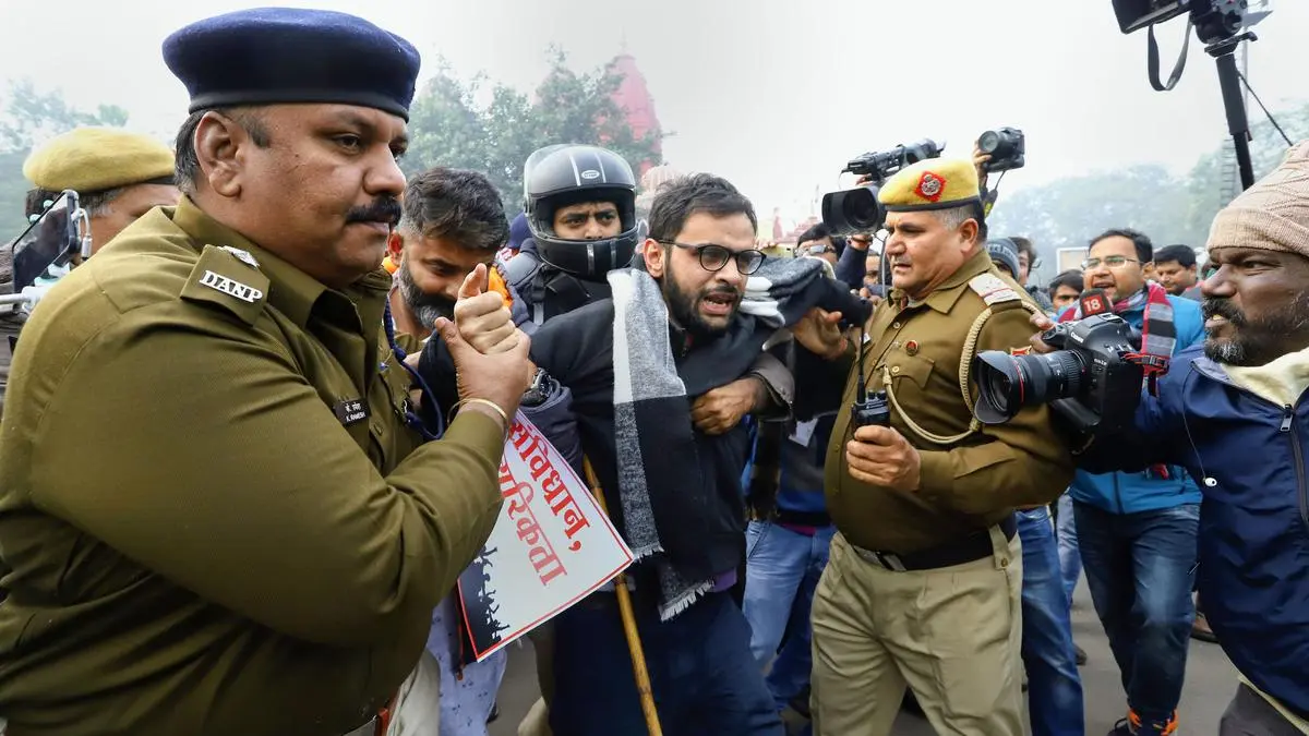 Contrasting Urgency in Kapil Mishra and Umar Khalid Cases Puts Judiciary Under Scrutiny - Frontline